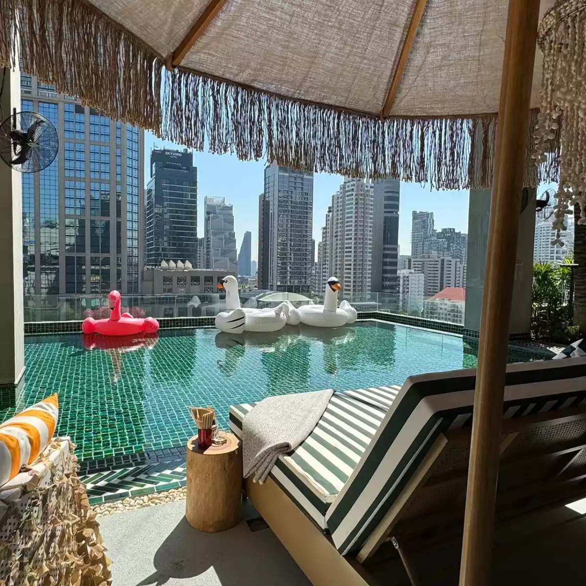 พาไปดู TRIBE Sky Beach Club ร้านนั่งชิล วิวเมือง at EMSPHERE ชั้น 5 | ปันโปร - Punpromotion